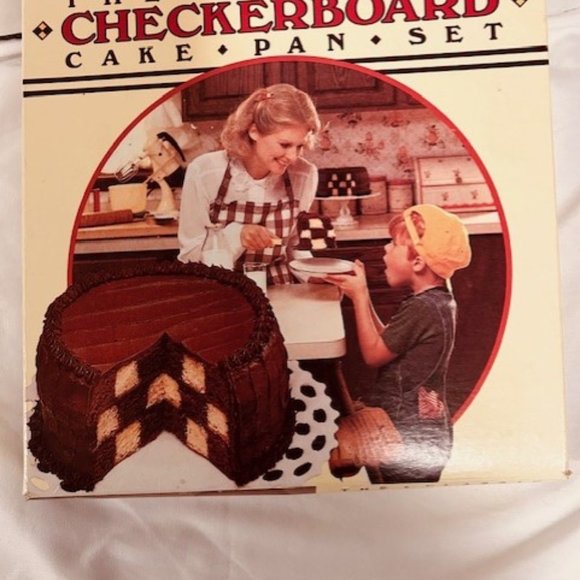 CHECKERBOARD CAKE PLATE | Kitchen | Checkerboard Cake Plate | Poshmark